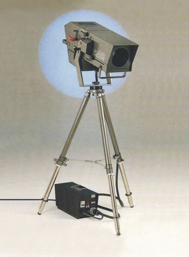 ROBERT JULIAT - HMI 575W Pixie - AudioScène - SON - LUMIÈRE - VIDÉO ...